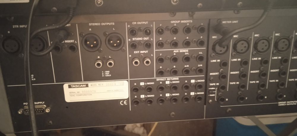 Tascam M2600 MK2- 32 Kanäle mit Meter Bridge | Acheter sur Ricardo