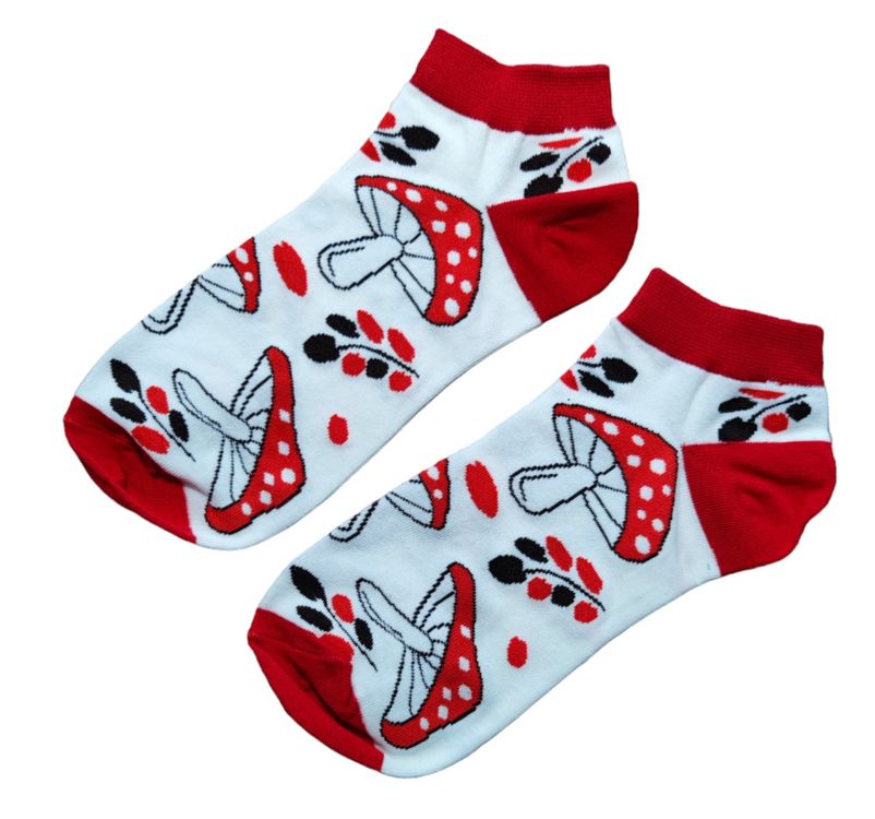 Sneaker-Socken Pilze (Neu und originalverpackt) in Zürich für CHF 3.9 – mit Lieferung auf ...