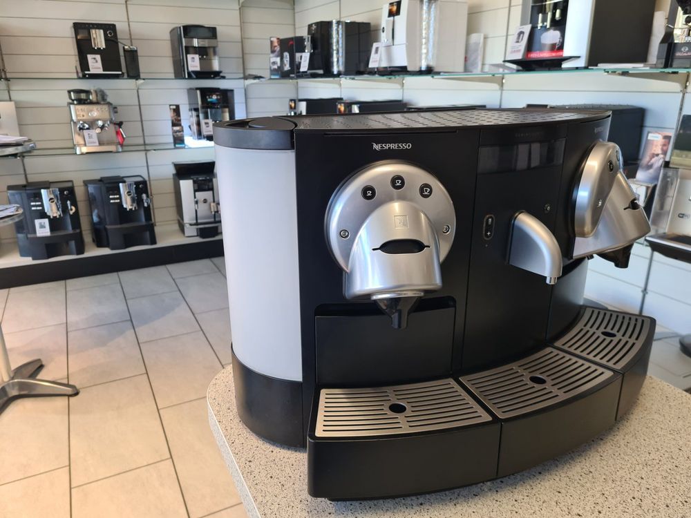 Nespresso Gemini CS200 Pro (Gebraucht) in Tegerfelden für CHF 850 – mit ...