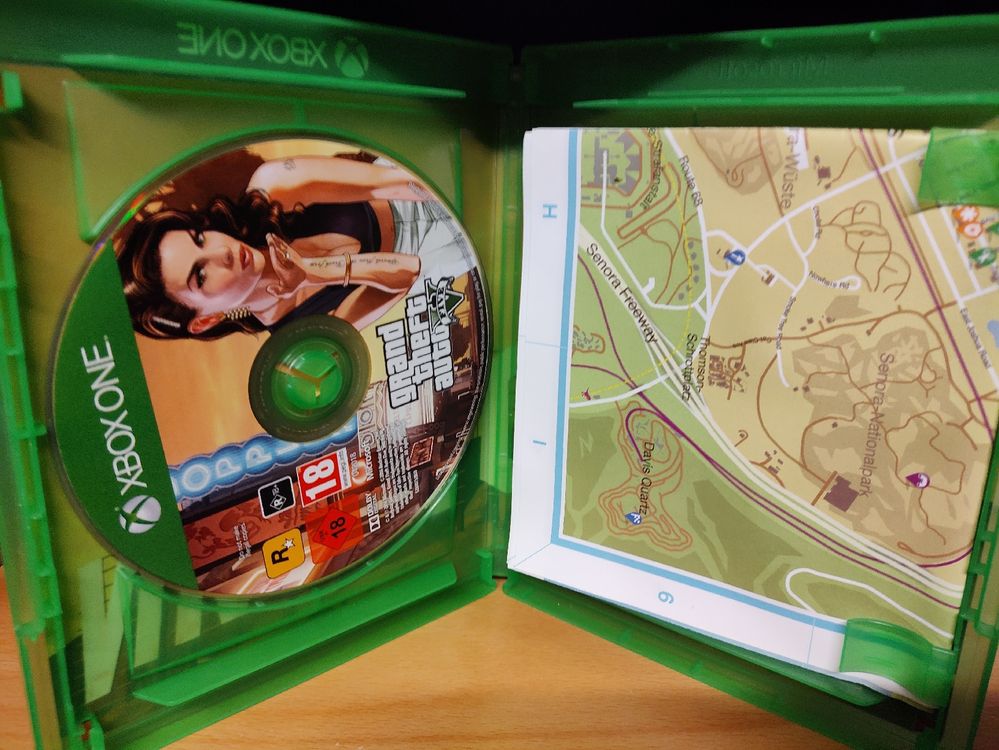 Grand Theft Auto V (GTA 5) - Xbox One - (D'occasion) à fribourg pour ...