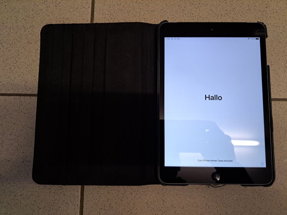 Apple iPad mini 2 A1490 mit iCloud Lock inkl. defekter Hülle (Defekt ...