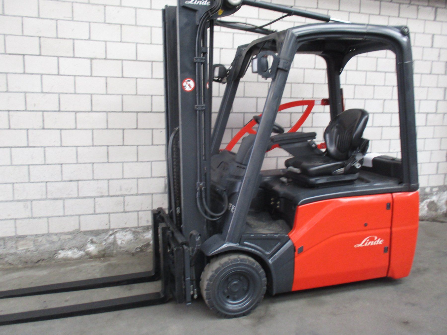 STAPLER LINDE E16 ELEKTRO GABELSTAPLER (Gebraucht) in Seon für CHF 9300 – nur Abholung auf ...