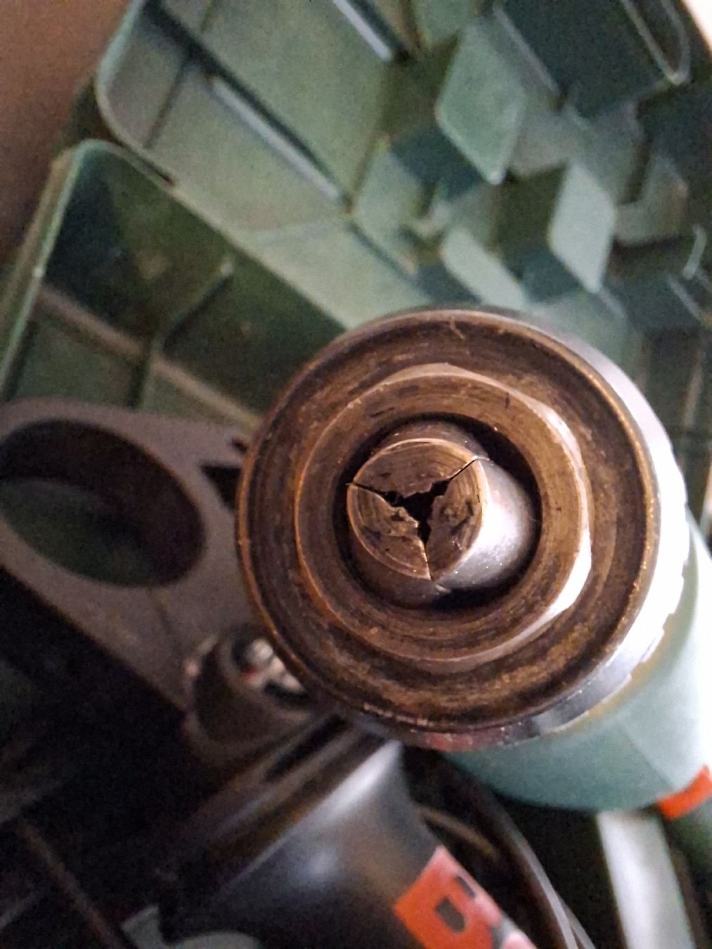 Bosch PSB 550 RE Schlagbohrmaschine im Koffer, Defekt (Defekt) in Burgdorf für CHF 1 – mit ...