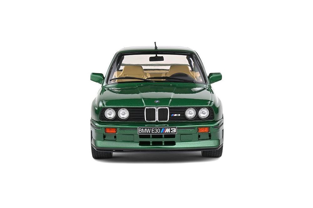 BMW E30 M3 British Racing grün 1/18 (Neu und originalverpackt) in ...