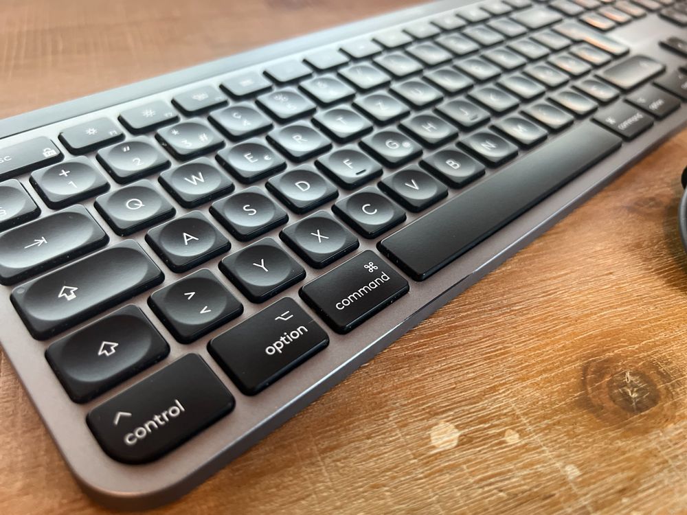 Logitech MX Keys für Mac CH, Kabellos - GARANTIE bis 2024 | Kaufen auf ...
