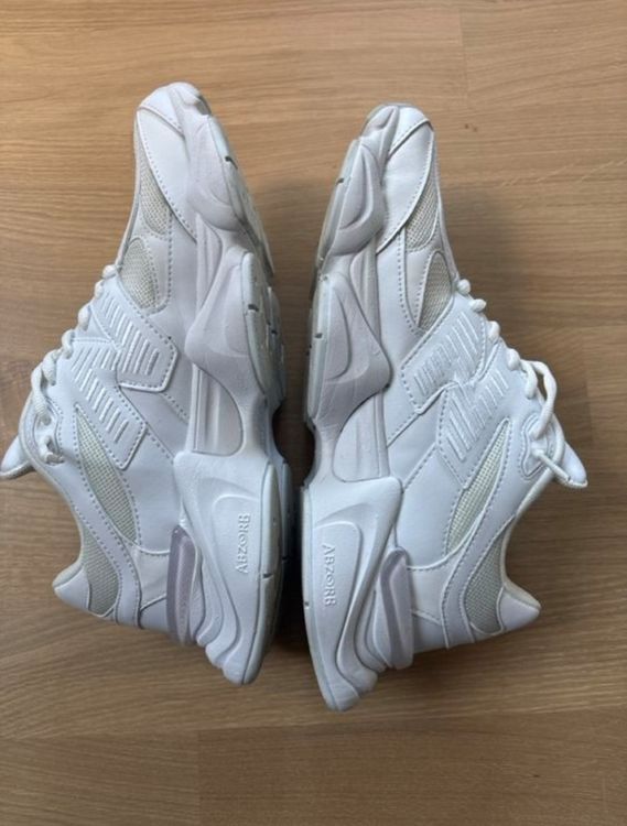 New Balance 9060 Sneakers, neu (Neu (gemäss Beschreibung)) in Zürich ...