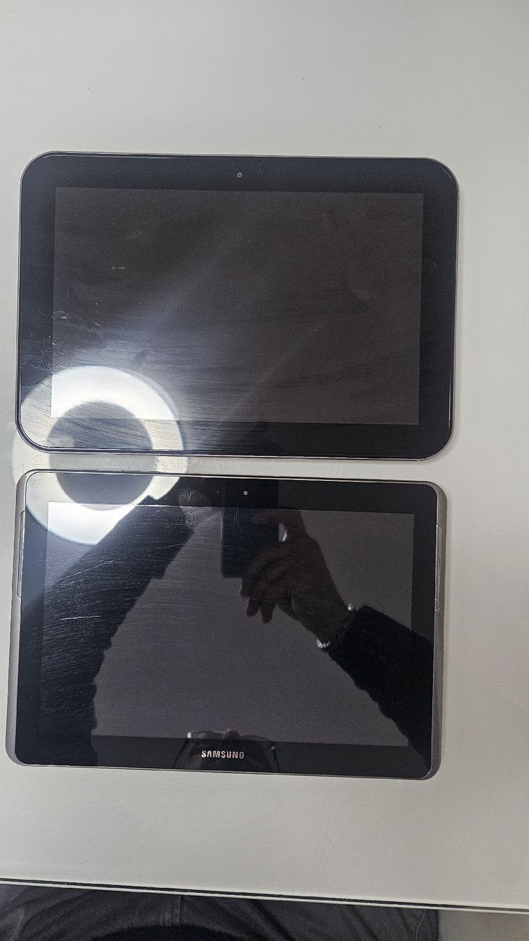 Samsung & Toshiba Tablets - ohne ladegeräte (Défectueux) à Sarnen pour ...