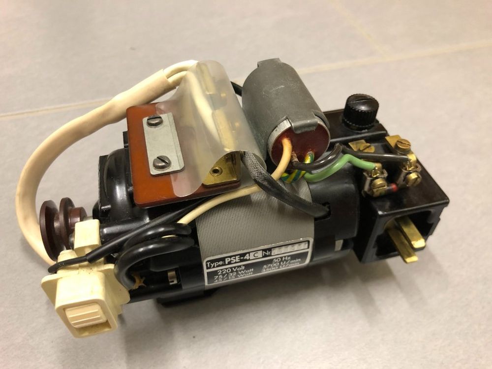 Nähmaschinen-Motor Bernina 732 (Gebraucht) in Sissach für CHF 9 – mit ...
