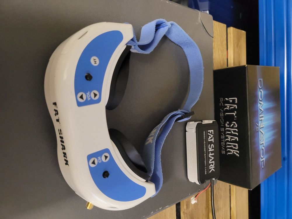 Fatshark Dominator V2 Weiss (Gebraucht) in für CHF 70 – mit Lieferung ...