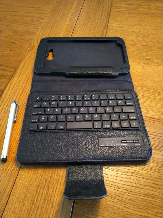 Keyboard Folio für 7-Zoll Tablet | Kaufen auf Ricardo