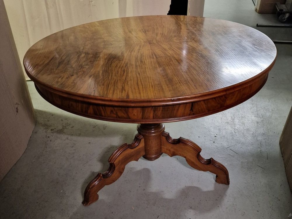 Runder Holztisch, antik um 1900 | Kaufen auf Ricardo