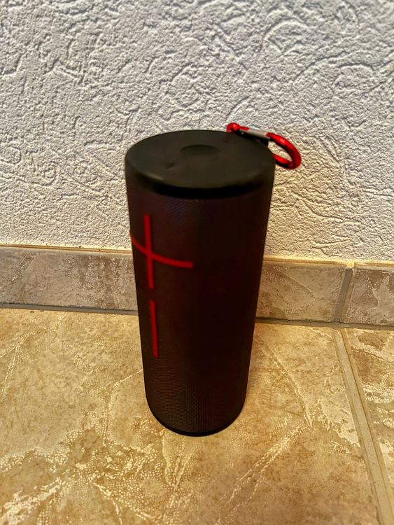 UE Boom 3 Bluetooth Lautsprecher Sunrise Edition Red Black (Gebraucht ...