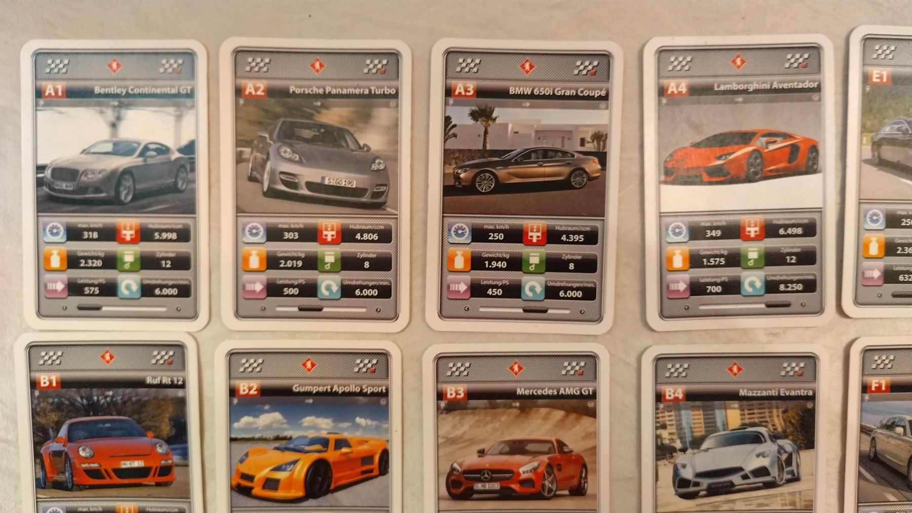 Auto Quartett Luxusklasse ab Fr. 2.- / 32 Karten (Neu und ...