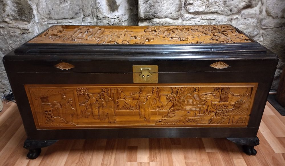 Grosse antike asiatische Truhe | Kaufen auf Ricardo
