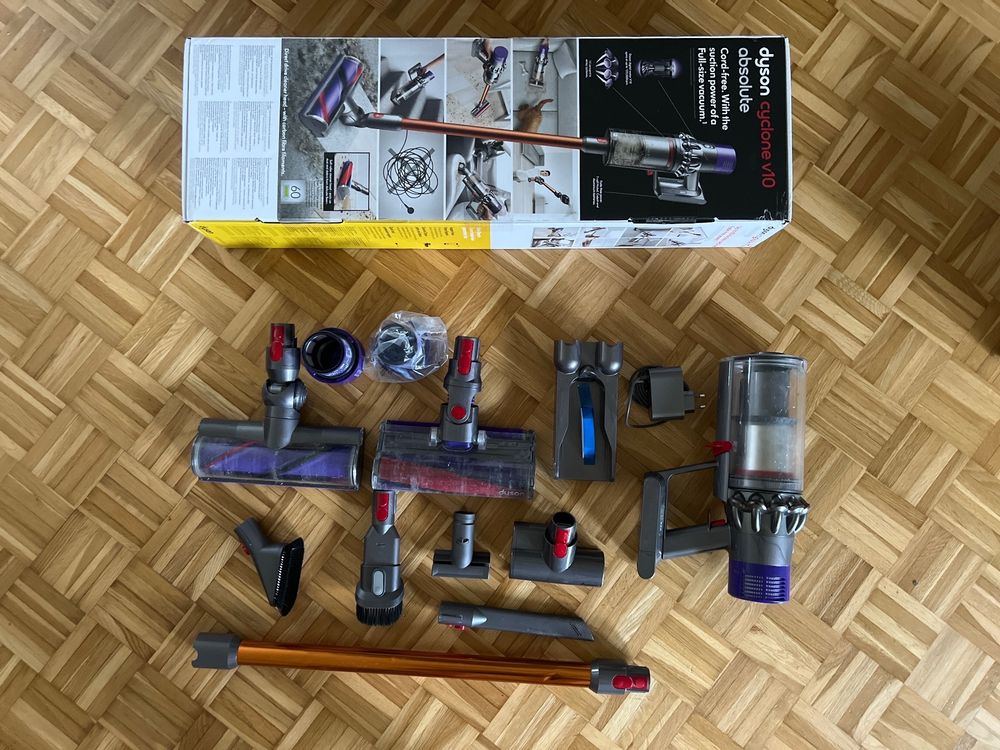 Dyson Cyclone V10 Absolute | Kaufen auf Ricardo