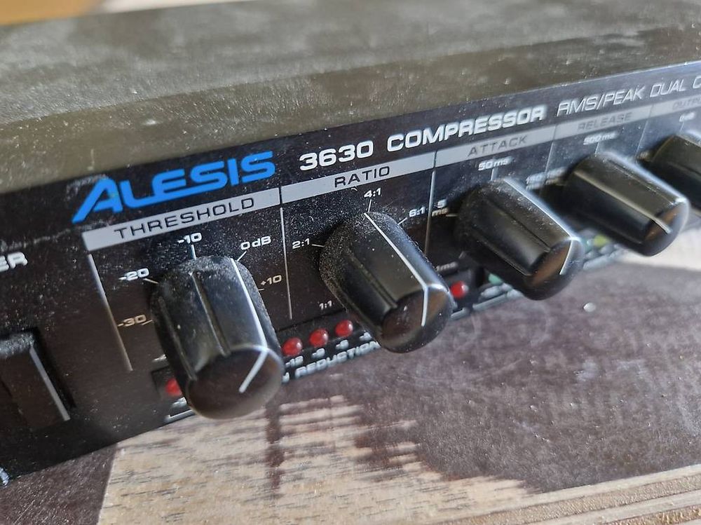 Alesis 3630 RMS/ Peak Dual Channel Compressor | Kaufen auf Ricardo