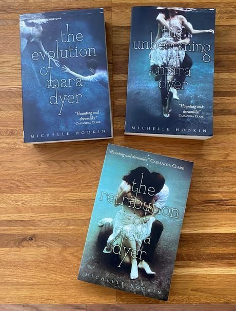 The unbecoming of mara Dyer - Trilogy by Michelle Hodkin | Kaufen auf ...
