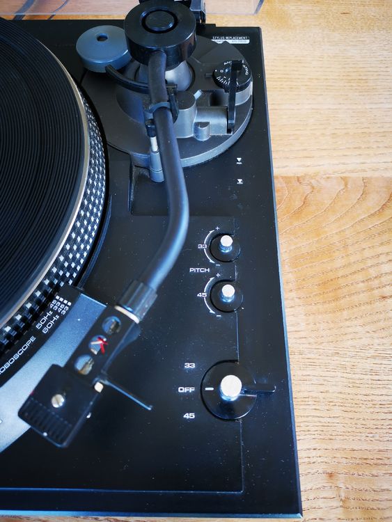 Technics SL-2000 Plattenspieler (Gebraucht) in Diessbach b. Büren für CHF 175 – nur Abholung auf ...