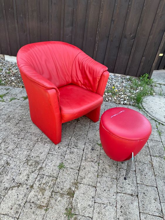 Ledersofa mit Hocker Rot 🔴 (Gebraucht) in Seuzach für CHF 53 – nur ...