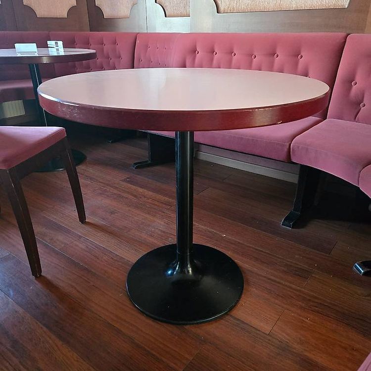 Tisch 1 80