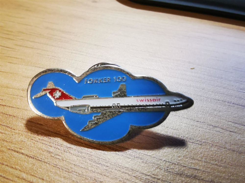 Ansteckpin: Swissair Fokker 100 (Gebraucht) in Oppligen für CHF 1 – mit ...