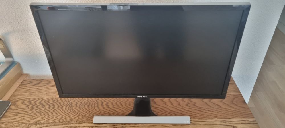 SAMSUNG U28E590D 28-Inch 4k UHD LED-Lit Monitor (Gebraucht) in Zürich ...
