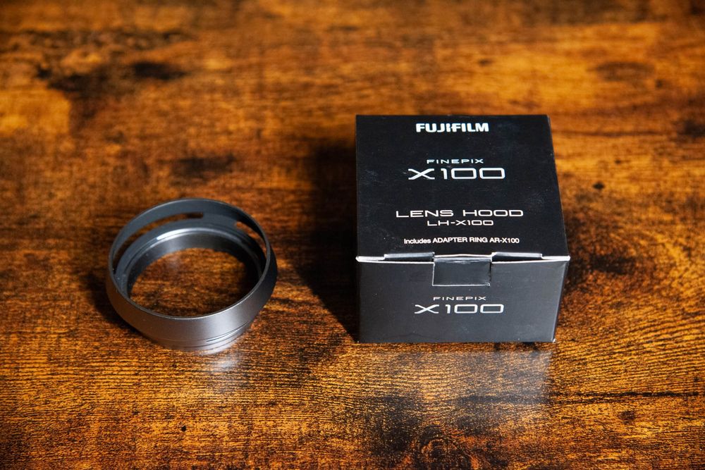 Fujifilm X100 LH-X100 Hood (Gebraucht) in Lausanne für CHF 20 – mit ...