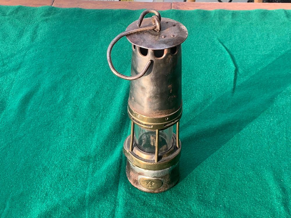 Lampe de mineur antique Camille Cornil Gilly (Gebraucht) in Chavornay ...