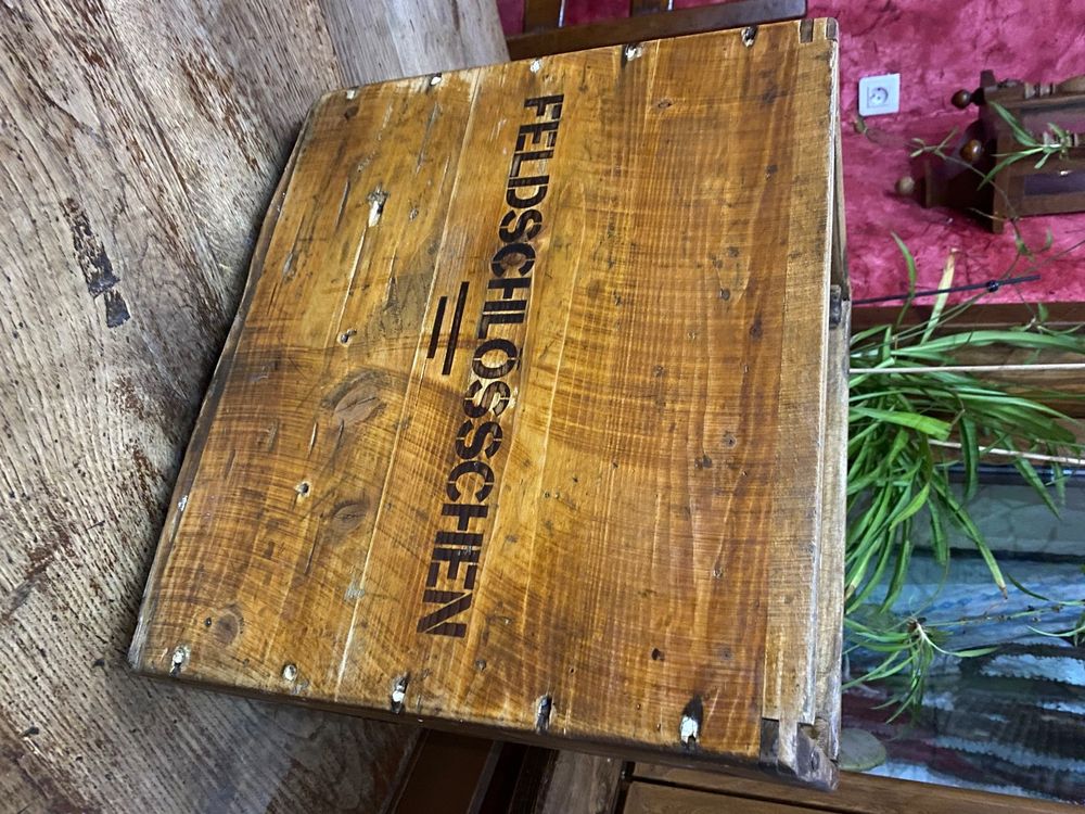 Ancienne caisse bois vintage Feldschlossen (Gebraucht) in Lajoux JU für ...