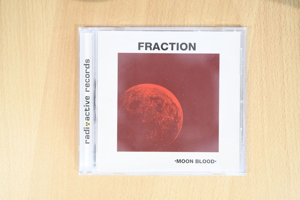 Fraction – Moon Blood (Gebraucht) in Glattpark (Opfikon) für CHF 2 ...