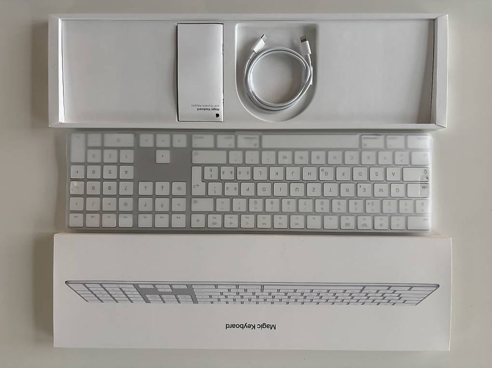 Apple Magic Keyboard with NumPad - Swiss German Layout (Gebraucht) in ...