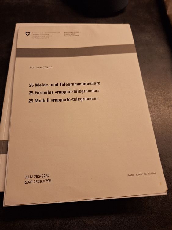 25 Melde- und Telegrammformulare der schweizer armee (Neu und ...