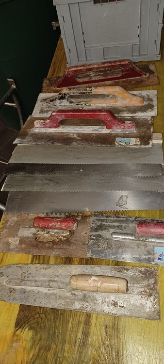 maurer plattenleger 10teiliges set (Gebraucht) in Dürrenäsch für CHF 1 – nur Abholung auf ...