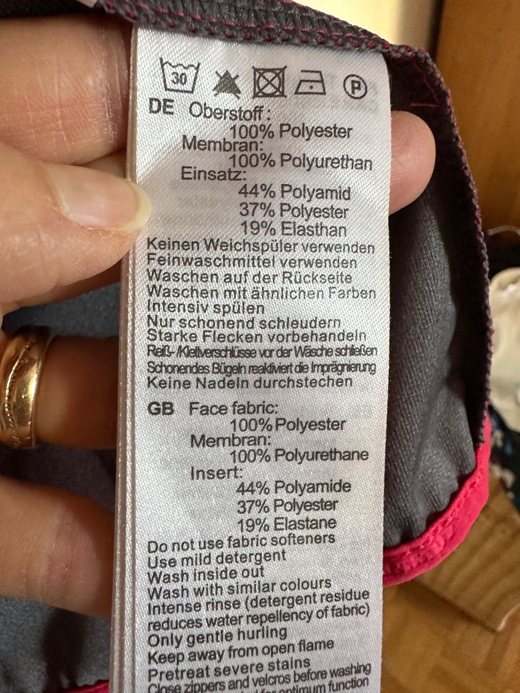 Veste coupe vent Mammut fuchsia. T S (D'occasion) à Sion pour CHF 66 ...