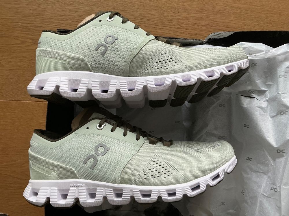 ON Cloud X Aloe/White neu original Gr 45 / 11 (Neu und originalverpackt ...