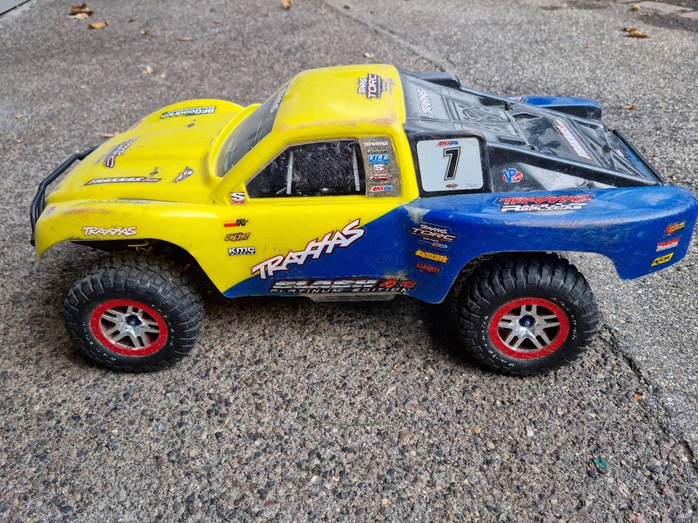 RC Auto Traxxas Slash 4*4 Ultimate 1/10 | Kaufen auf Ricardo