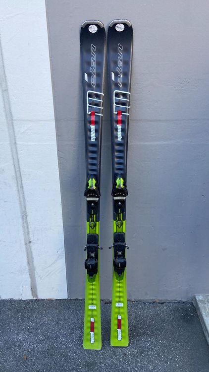 Ski mit Bindung ab CHF 1.- (Gebraucht) in Chur für CHF 27 – mit Lieferung auf Ricardo kaufen