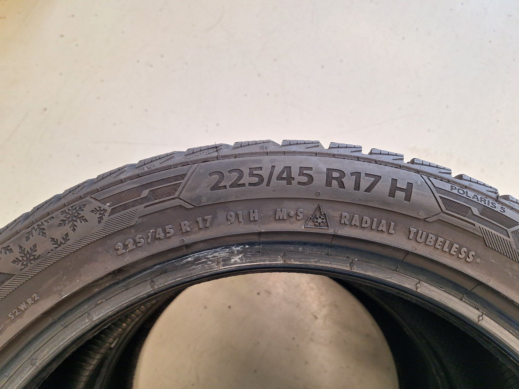 Faszinierend 22545 R17 Reifen Bilder