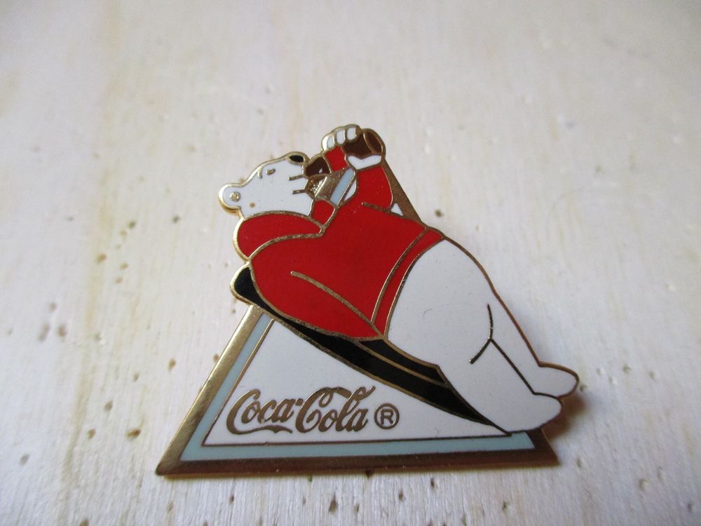 Coca Cola Eisbär Pin (Neu (gemäss Beschreibung)) in Felsberg für CHF 1. ...