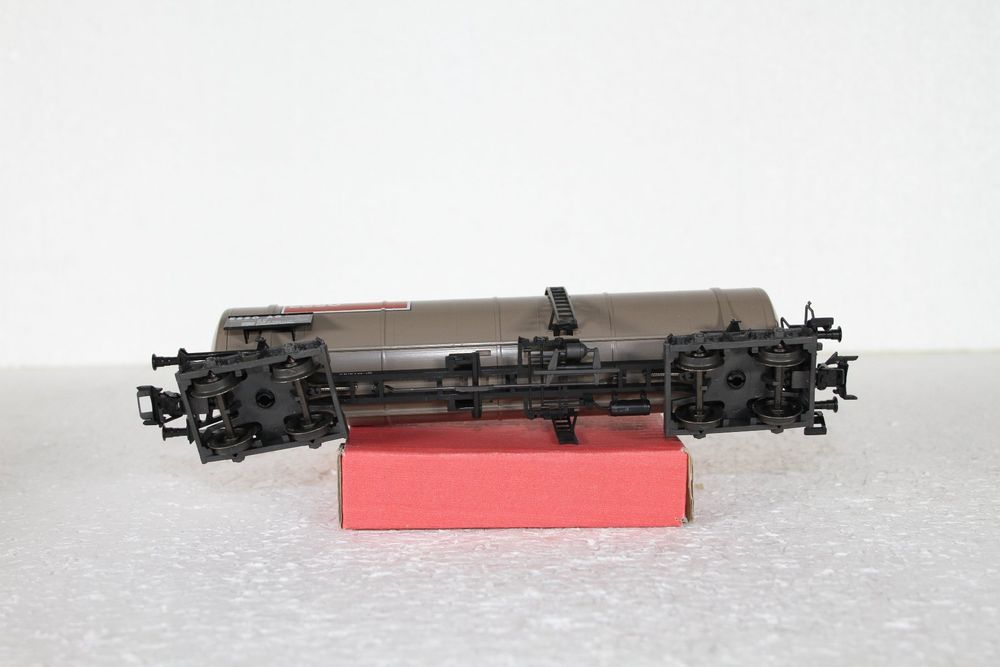 Märklin 4754 DB Esso Tankwagen (Gebraucht) in Triesen für CHF 21 – mit ...