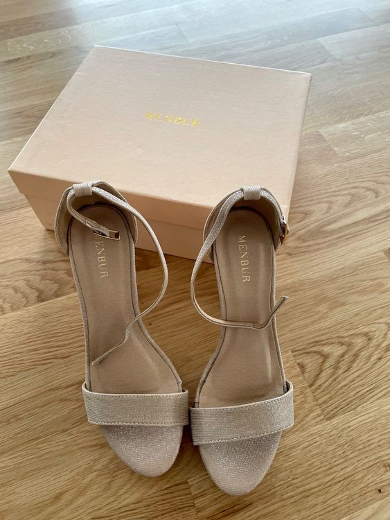 Gold-beige High Heel Sandalen von Menbur (neu- nie genutzt) (Neu und ...