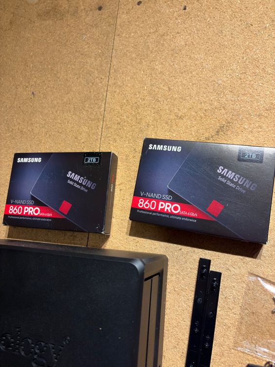 Synology DS720+ mit 18GB DDR4 und 2x2TB Samsung 860 Pro SSD (Gebraucht ...