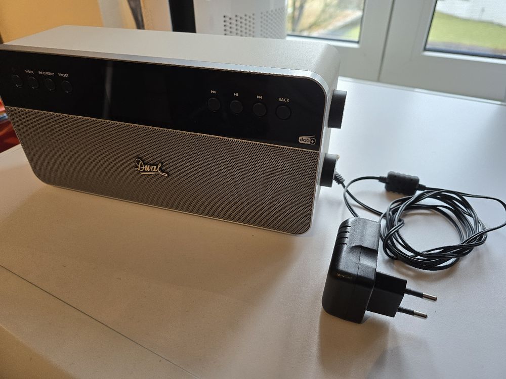 "Dual" DAB+ / Internet Radio (Gebraucht) in Bischofszell für CHF 25 – mit Lieferung auf Ricardo ...