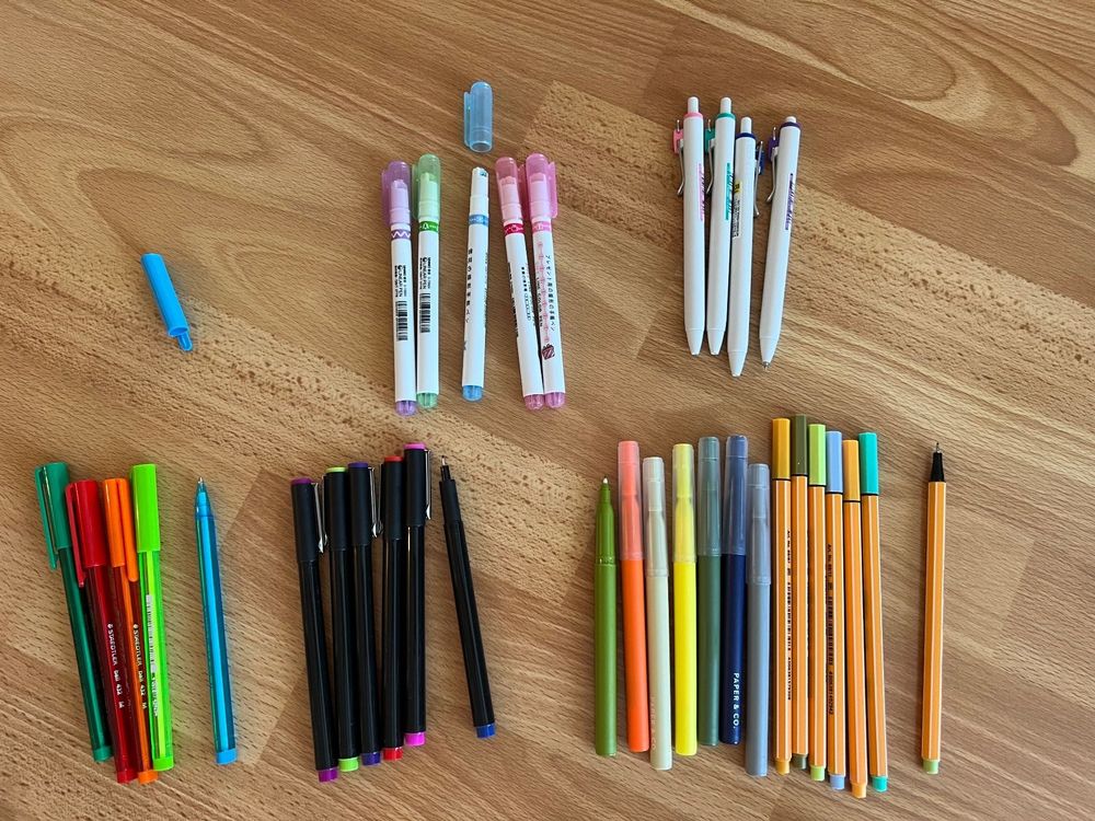 Bunte Stifte-Sammlung für die Schule (Gebraucht) in Olten für CHF 2.5 ...