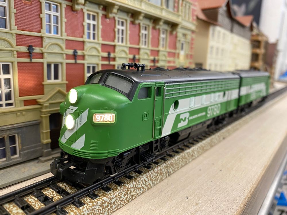 Märklin 3181 4181 USA Burlington EMD F7 (Gebraucht) in Lupsingen für ...