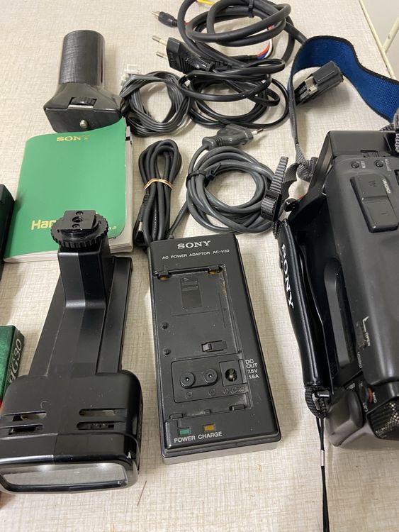 Sony Handycam Video Hi8, Komplett-Set mit Tasche, Top Zustan | Kaufen ...