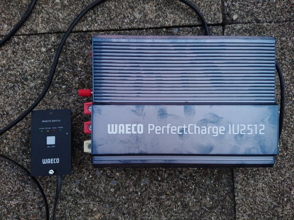 Umwandler WAECO IU2512 GRATIS VERSAND | Kaufen auf Ricardo