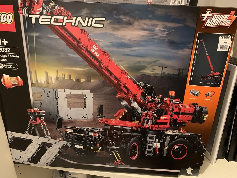 LEGO Technic Kran 42082 - Neu & OVP (Neu und originalverpackt) in ...