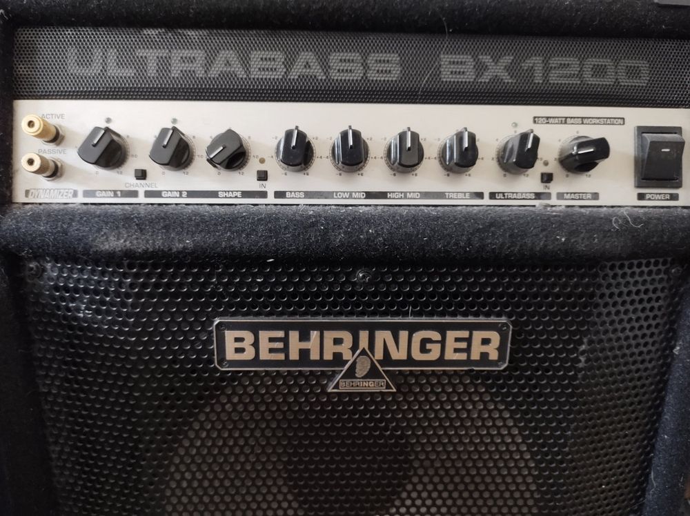 Behringer BX1200 | 120 W Bass Verstärker Kombo (Gebraucht) in für CHF ...