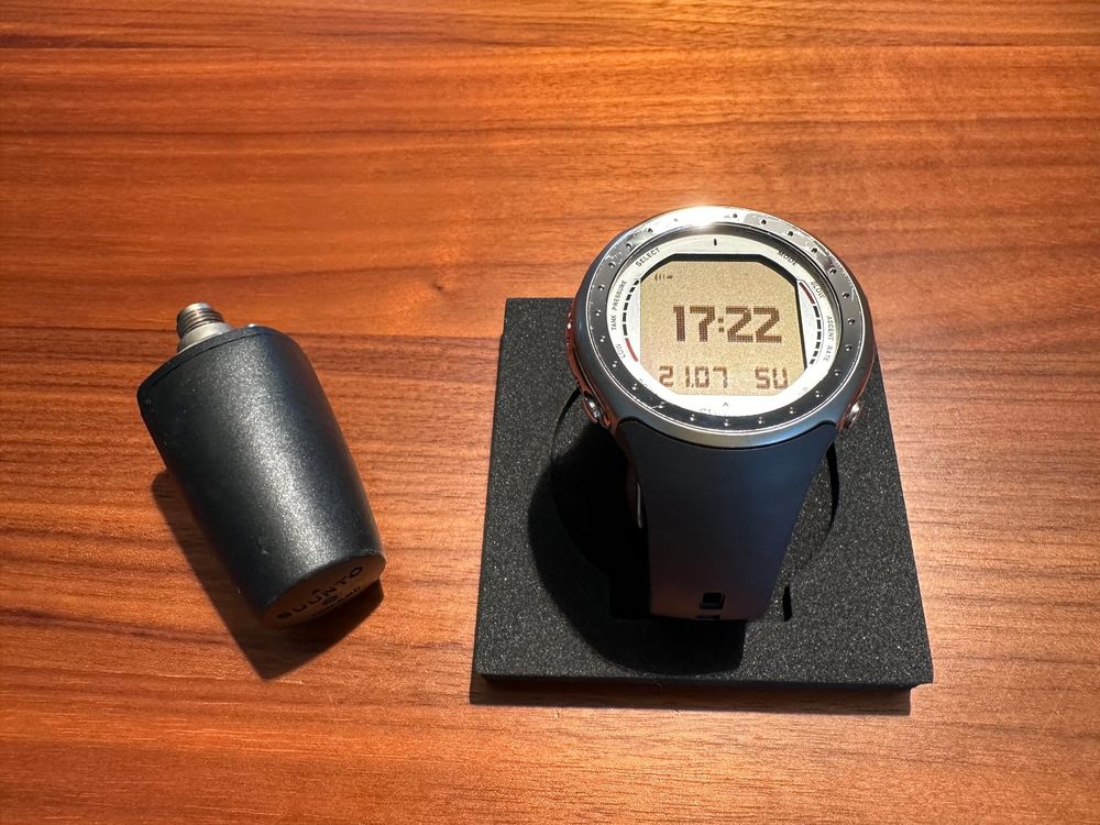 Suunto D9 Tauchcomputer mit Transmitter | Kaufen auf Ricardo